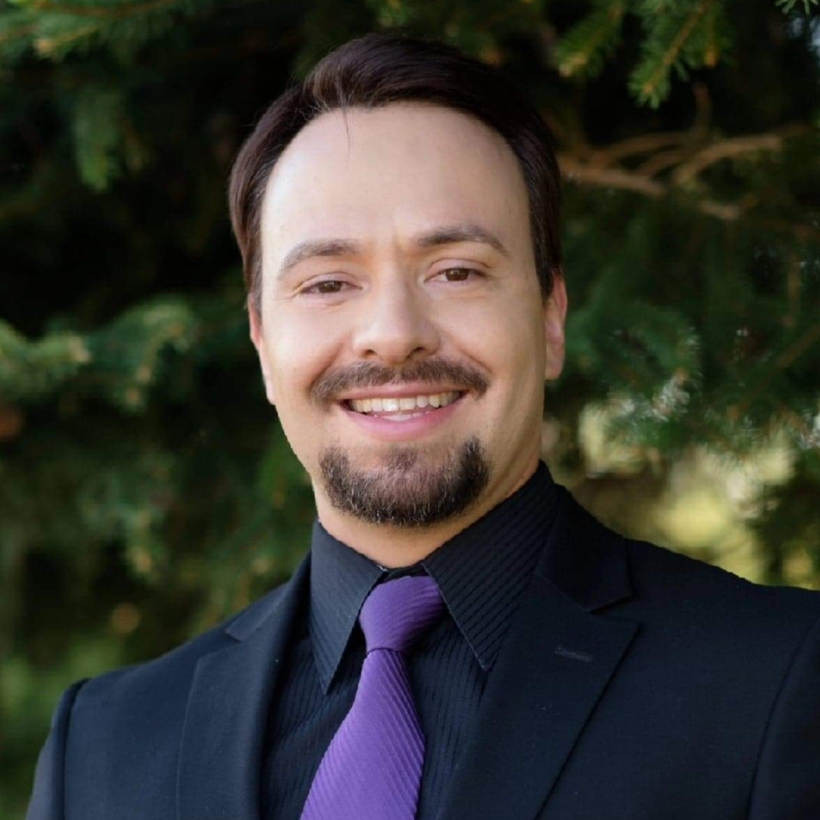 marcos-maez-headshot – Communities In Schools of New Mexico